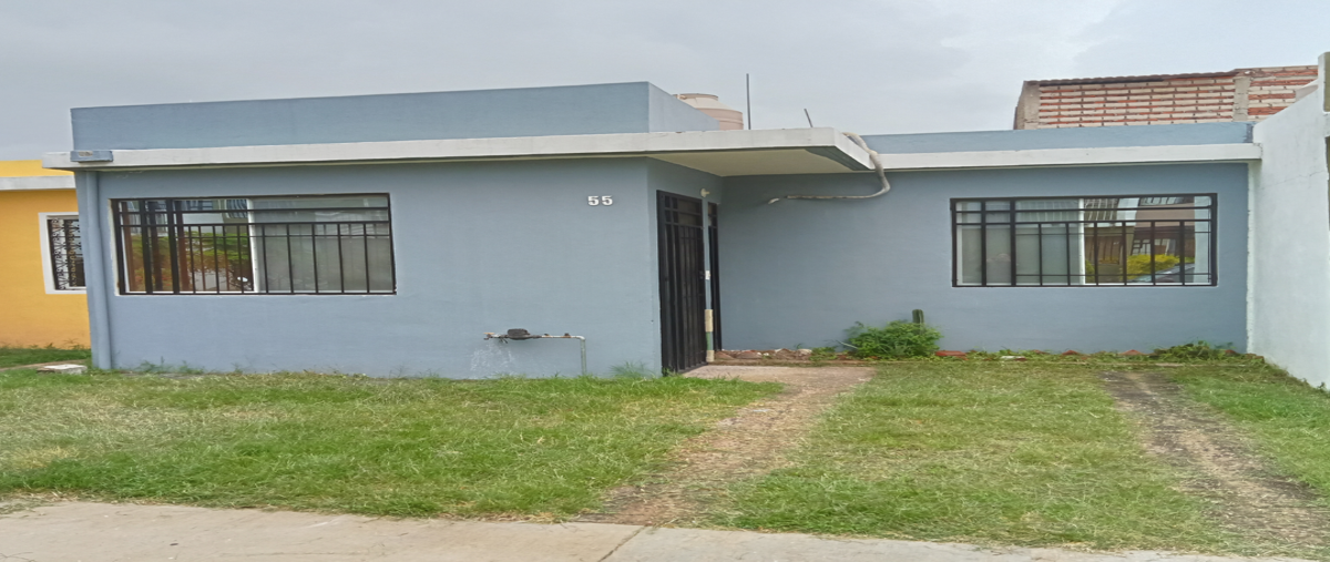 Se vende casa en Fraccionamiento La Castilleja II, 45640 Tlajo...