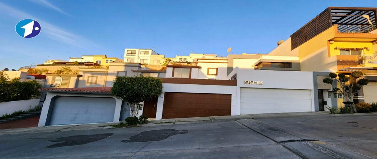 Casa disponible en venta en C. Colinas de Chapultepec, Herradura Sur ...