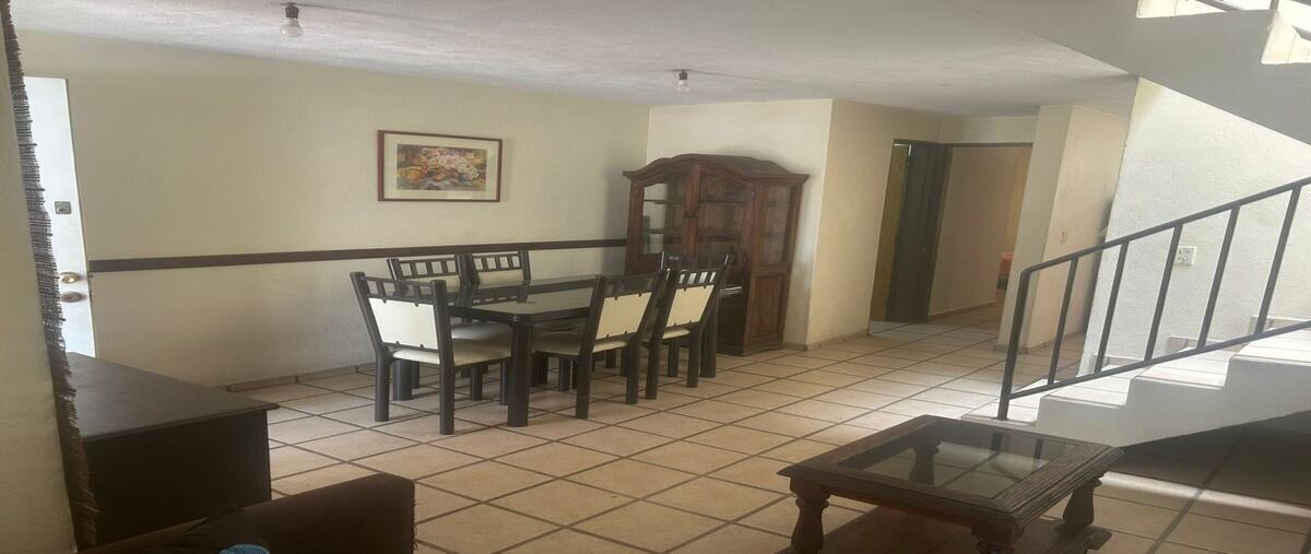 Casa en venta, Avenida Primavera, Colonia Parques del Bosque, C.P. 45609