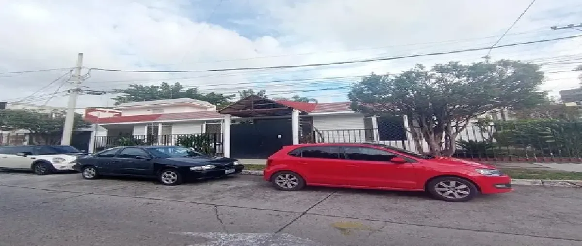 Casa en renta disponible en Cayena #2649, Colonia Prados de Providencia ...