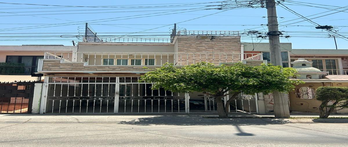 Venta de casa en Jose Fernandez de Lizardii, Colonia Jardines de La Paz ...