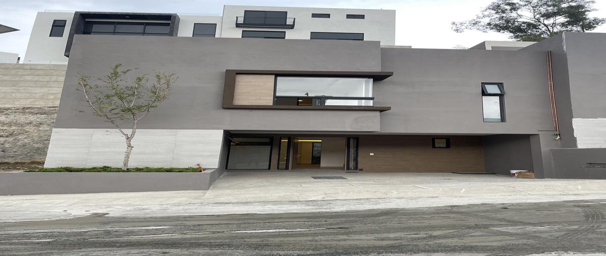 Venta de casa lago azul, Colonia Residencial Lago Esmeralda, C.P. 52989