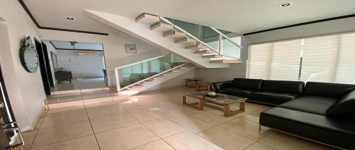Casa disponible en venta en Los Laureles, Colonia Los Laureles, C.P. 29020