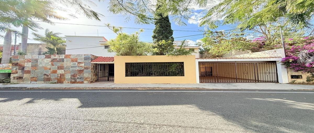 Se renta casa Los Pinos, Colonia Los Pinos, C.P. 97138