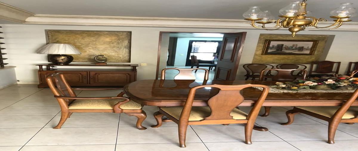 Se vende casa Santa María, Colonia Vallarta Norte, C.P. 44690